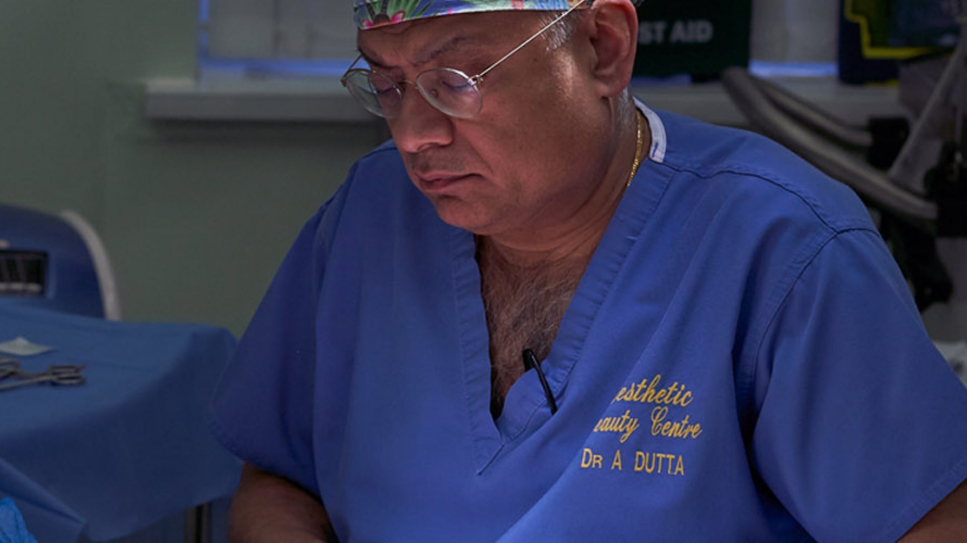 Dr Ash Dutta's Qualifications and Training - Dr Ashish Dutta